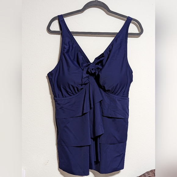 BloomChic | Swim | Bloomchic Knotted Front Ruffle Tiered Tankini Top ...